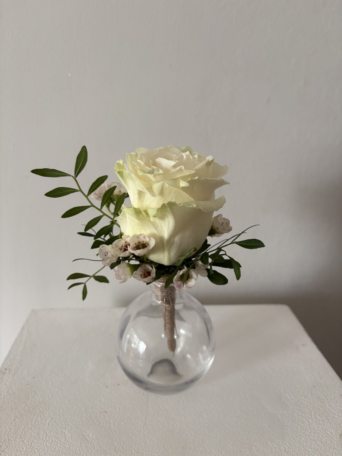 White Rose - Buttonhole | The Brighton Flower Company